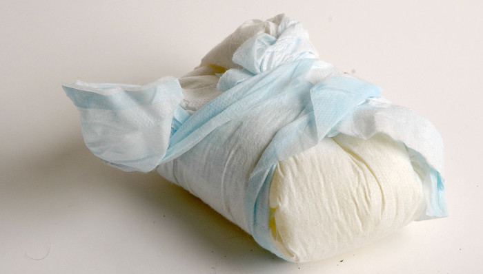 Les couches usagées de bébé recyclées en... - Drôles de mums